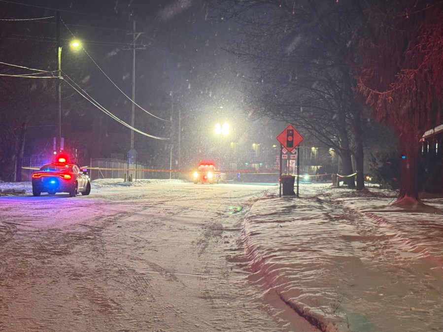 Man dead after police shooting in Eaton Rapids