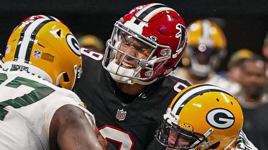 Packers sign veteran quarterback with starting experience to practice squad