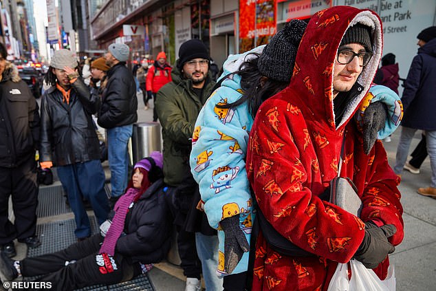 Ryan Seacrest left unamused as it's revealed some New Year's Eve ...
