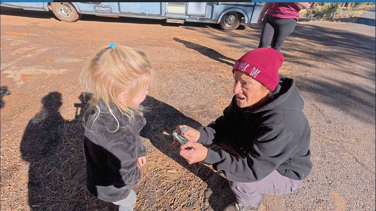 My 4-year-old’s Thanksgiving act of kindness brought an old lady to tears