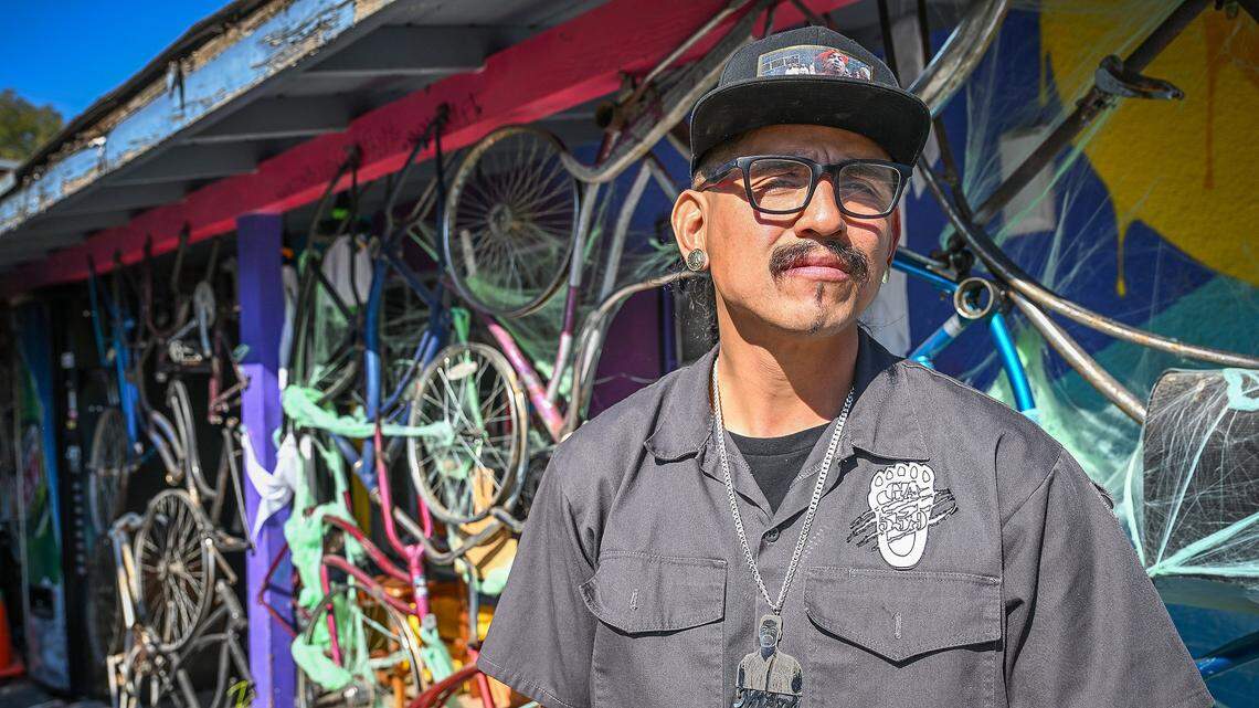 Rogue CA cop terrorized business owners, lawsuits claim. 'I want my ...