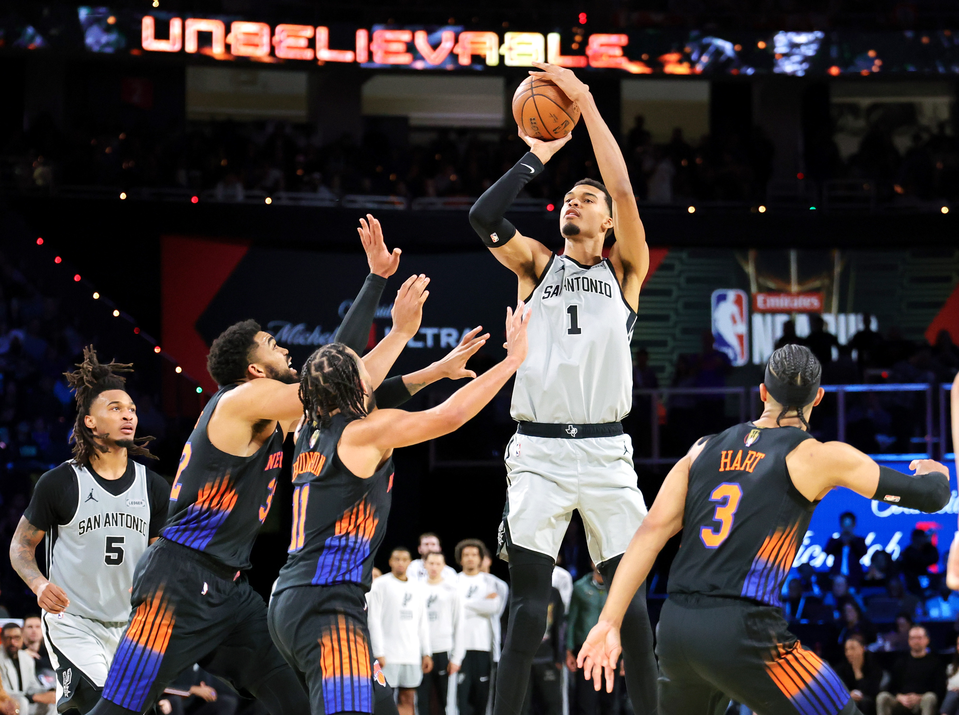 It’s time for basketball: San Antonio Spurs vs New York Knicks