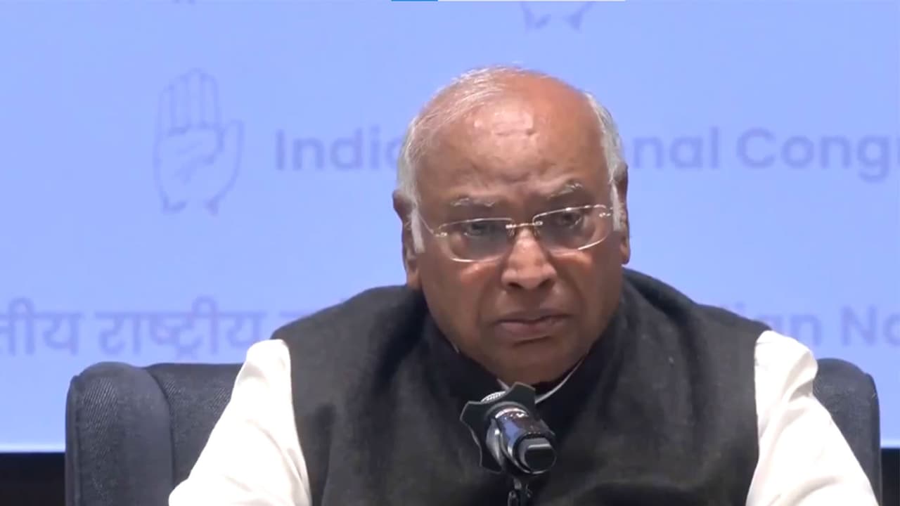 NY 2026: Kharge urges mass movement to protect Constitution, rights