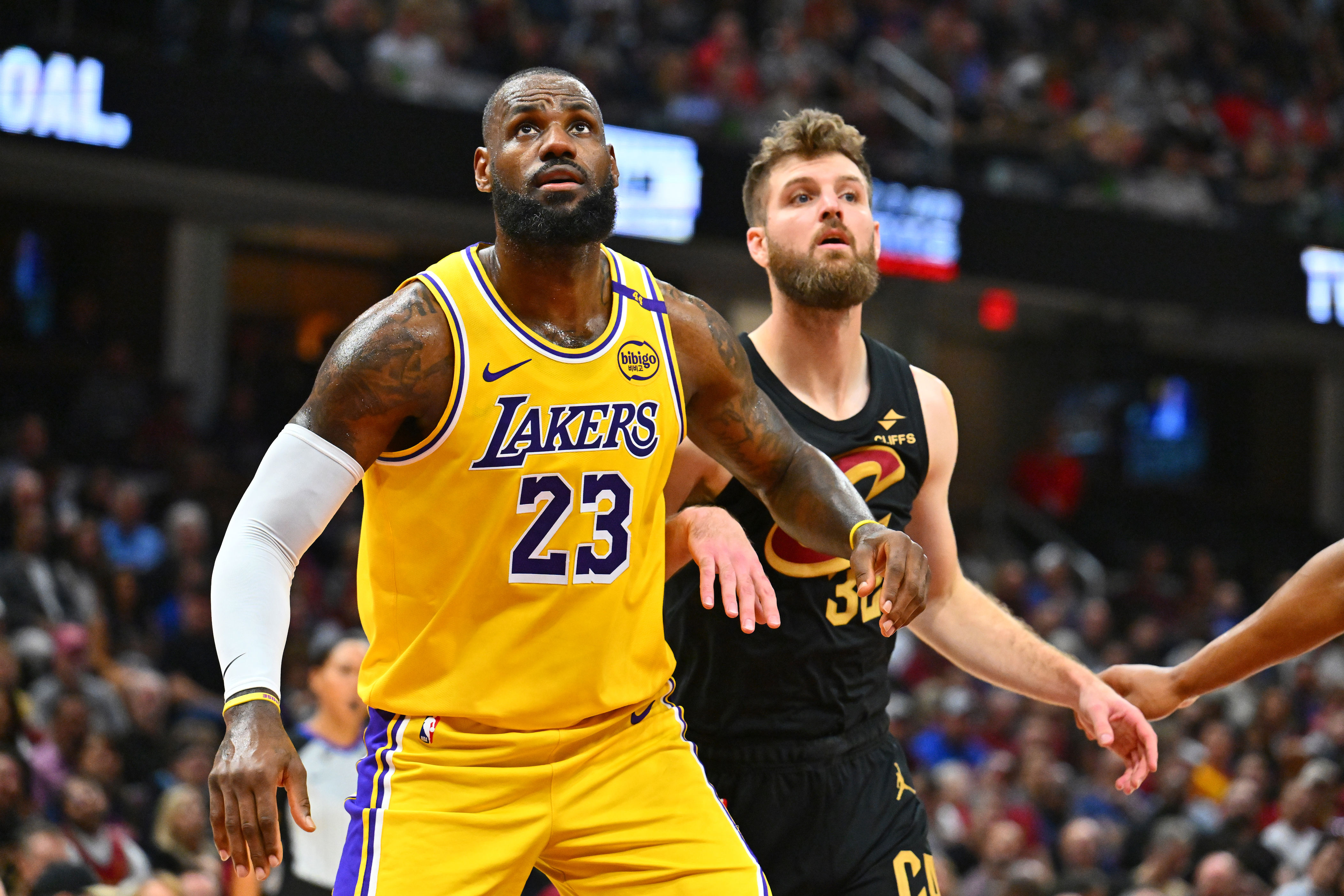 Lakers trade idea by ex-NBA vet sends LeBron back to Cavs