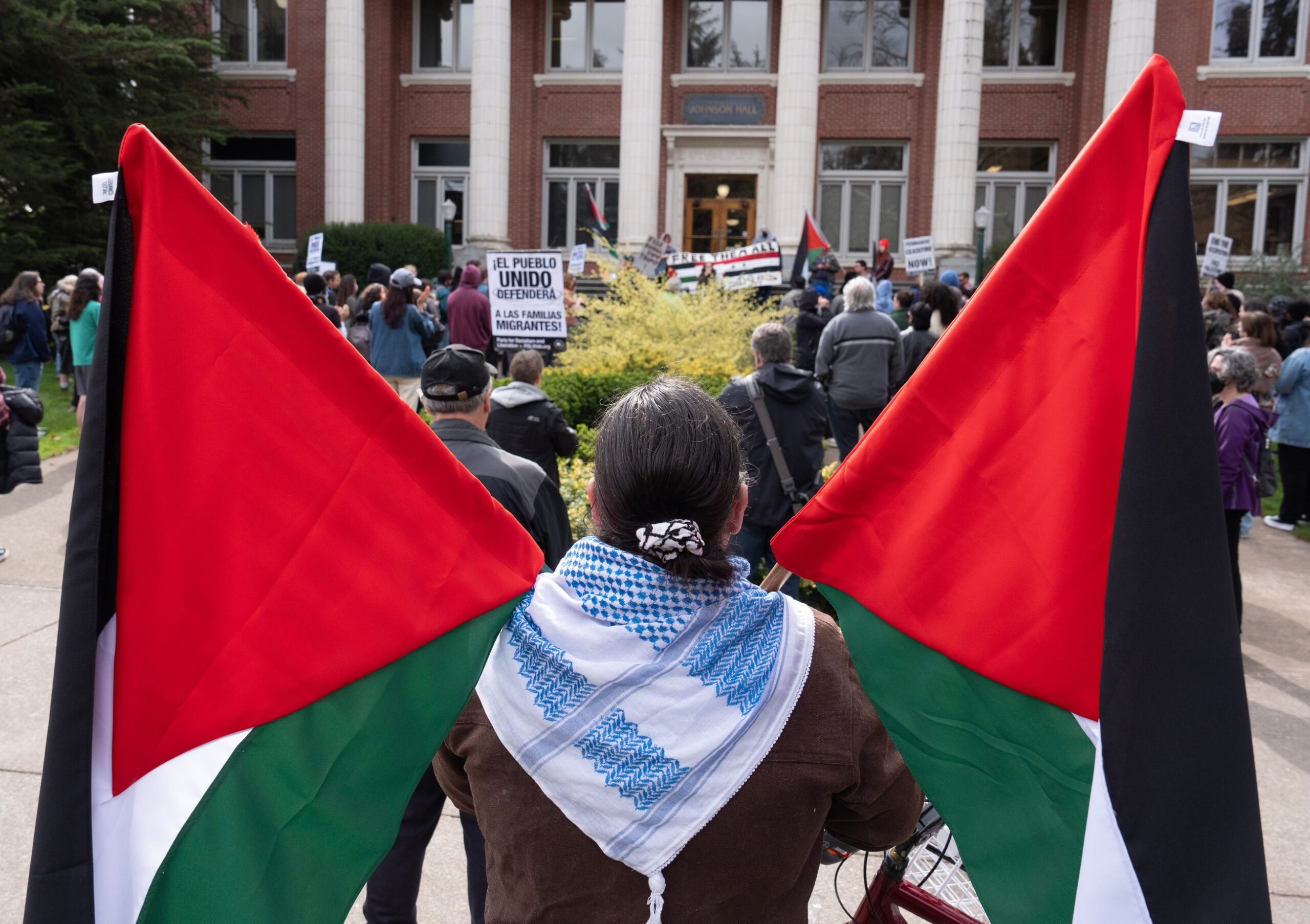 'Insane': Columbia professor outraged by Trump