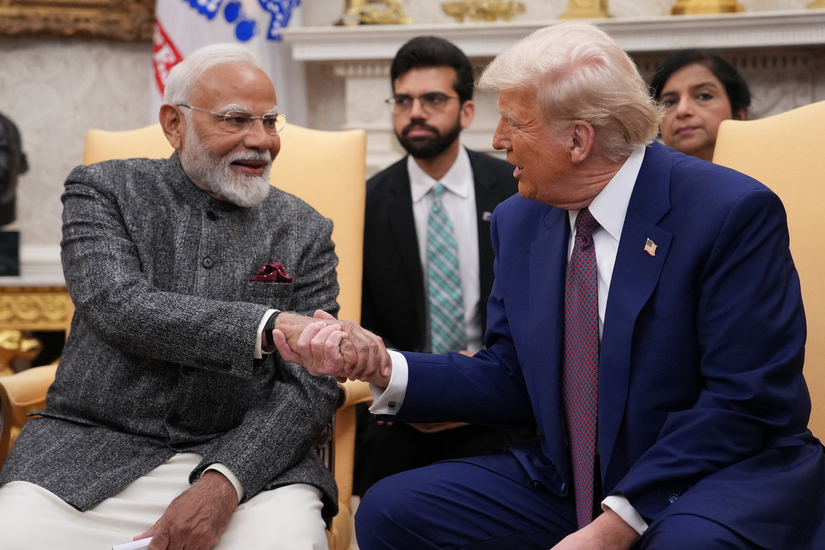 Trump gushes over India's PM Modi and promises major jet sales in White ...