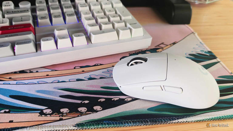 Logitech G Pro X Superlight 2c review: Elite performance, questionable ...