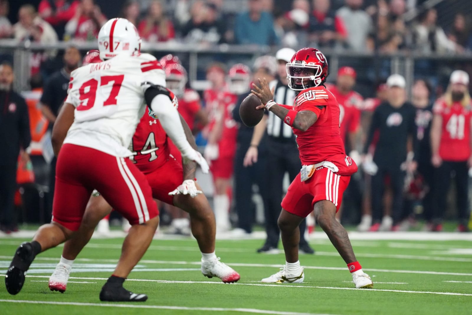 Utah hits the jackpot in Las Vegas Bowl over Nebraska