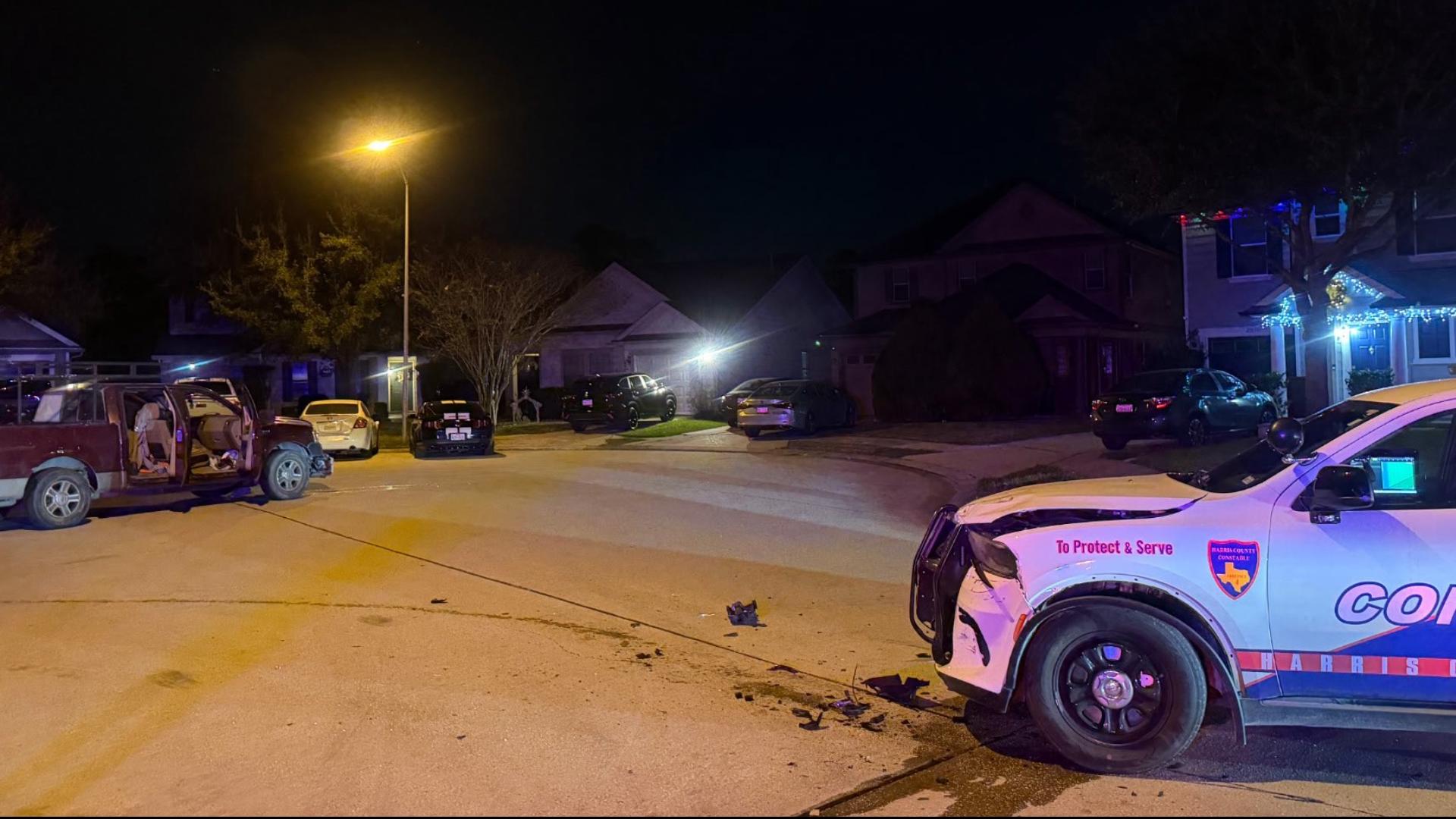 2 Harris County Precinct 4 deputies hurt during chase with suspected ...