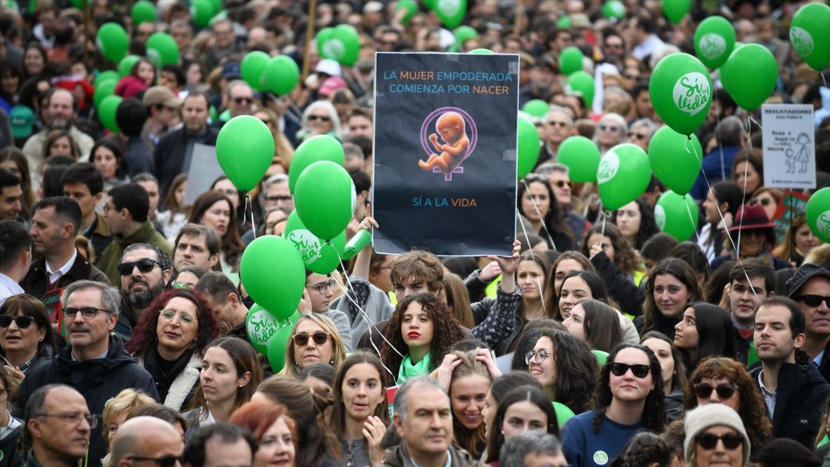 'Mobbing' maternal: la asignatura pendiente en la ley balear de ...