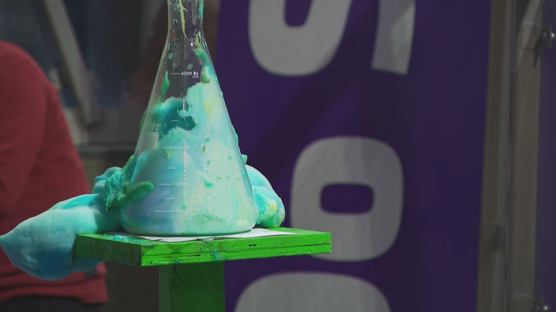 Kentucky Science Center rings in 'Noon Year'