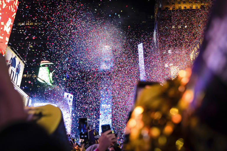 Watch live: New Year’s Eve ball set to drop in Times Square