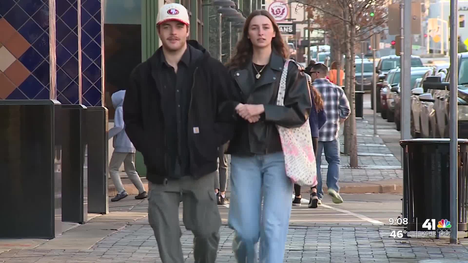 KCMO residents, visitors choose no-cost New Year's resolutions for 2026