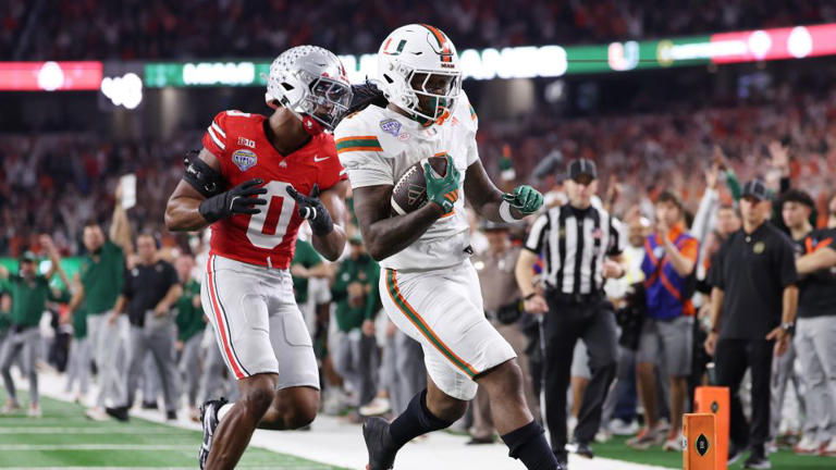 Miami upsets defending national champ Ohio State in CFP quarterfinal at ...