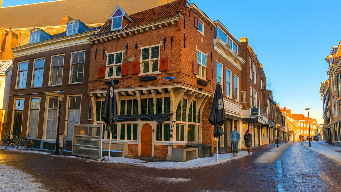 How does medieval Amersfoort look in winter?