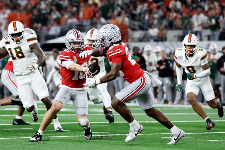 Live updates: Ohio State looks to come back in second half of the ...