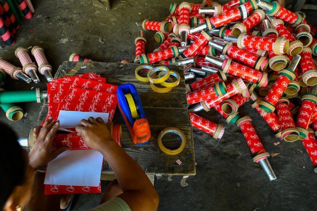 Fewer firecracker-related injuries seen this New Year: DOH