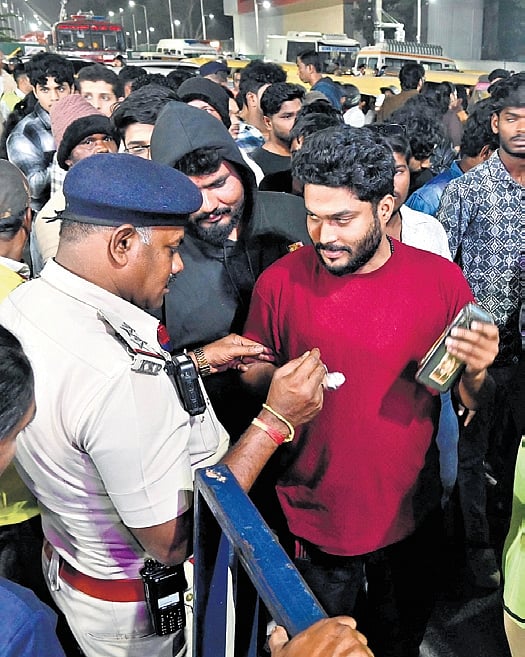 Bengaluru rings in 2026 with festive crowds, tighter security and ...