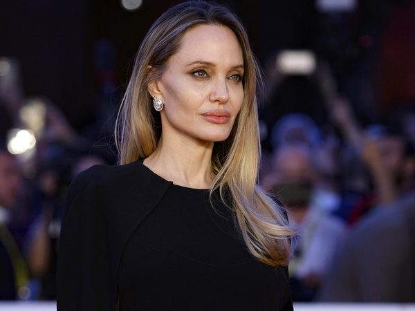 Διάσημα παιδιά που έχτισαν καριέρα χωρίς το επώνυμο της οικογένειάς τους