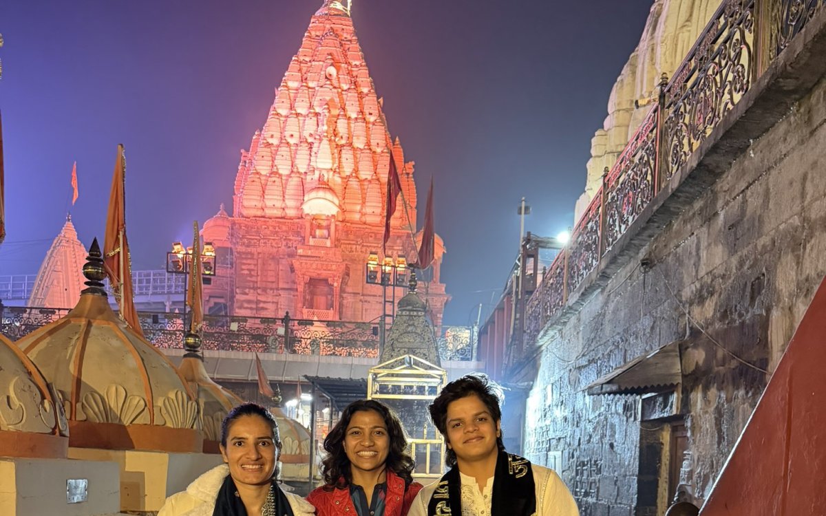 Indian women's cricket team kicks off 2026 with blessings of Lord Mahakal