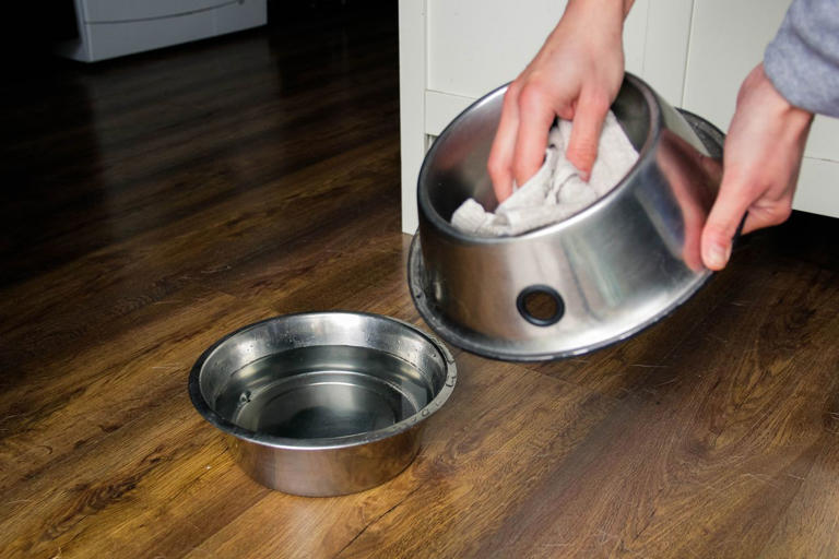 Cleaning experts say you should never use disinfecting wipes on these ...