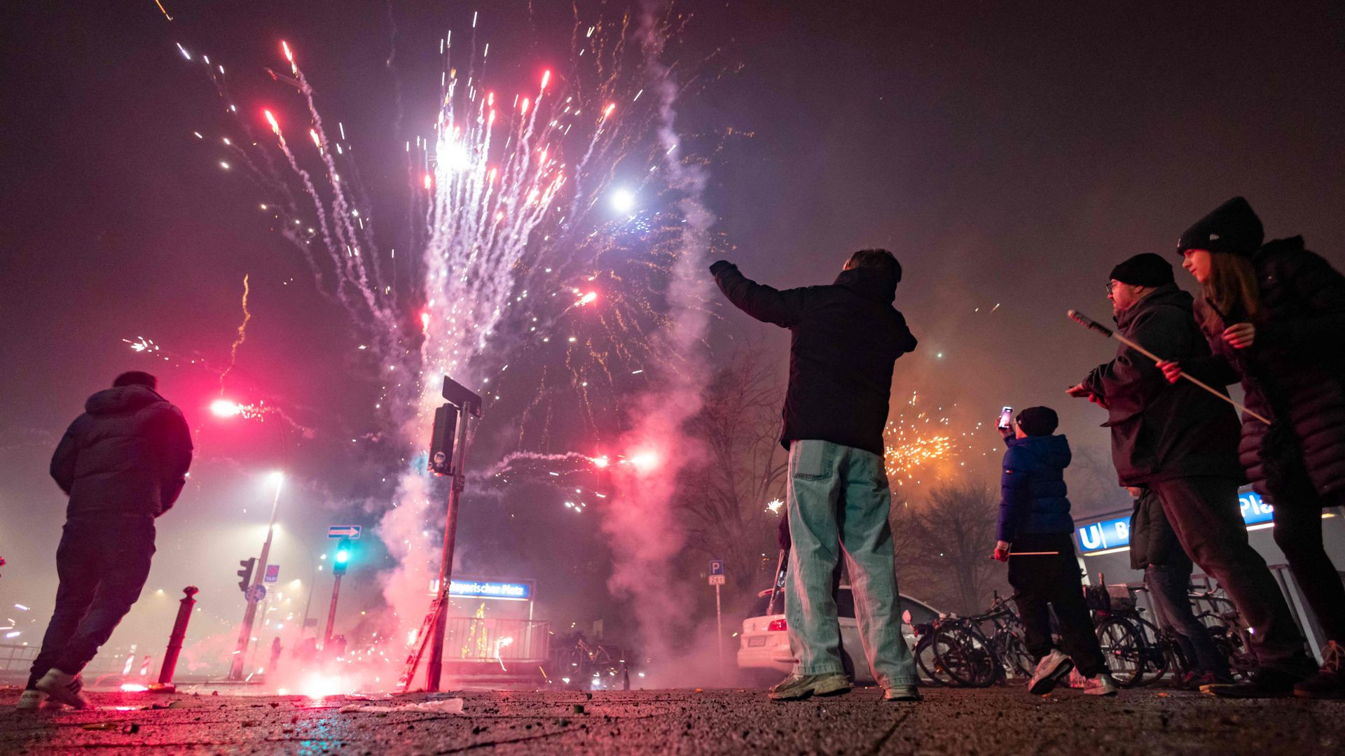 Silvester in Deutschland: Zwei Tote in Bielefeld, 400 Festnahmen in Berlin