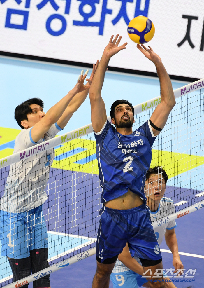 Samsung Fire & Marine Insurance setter Dosanji's toss