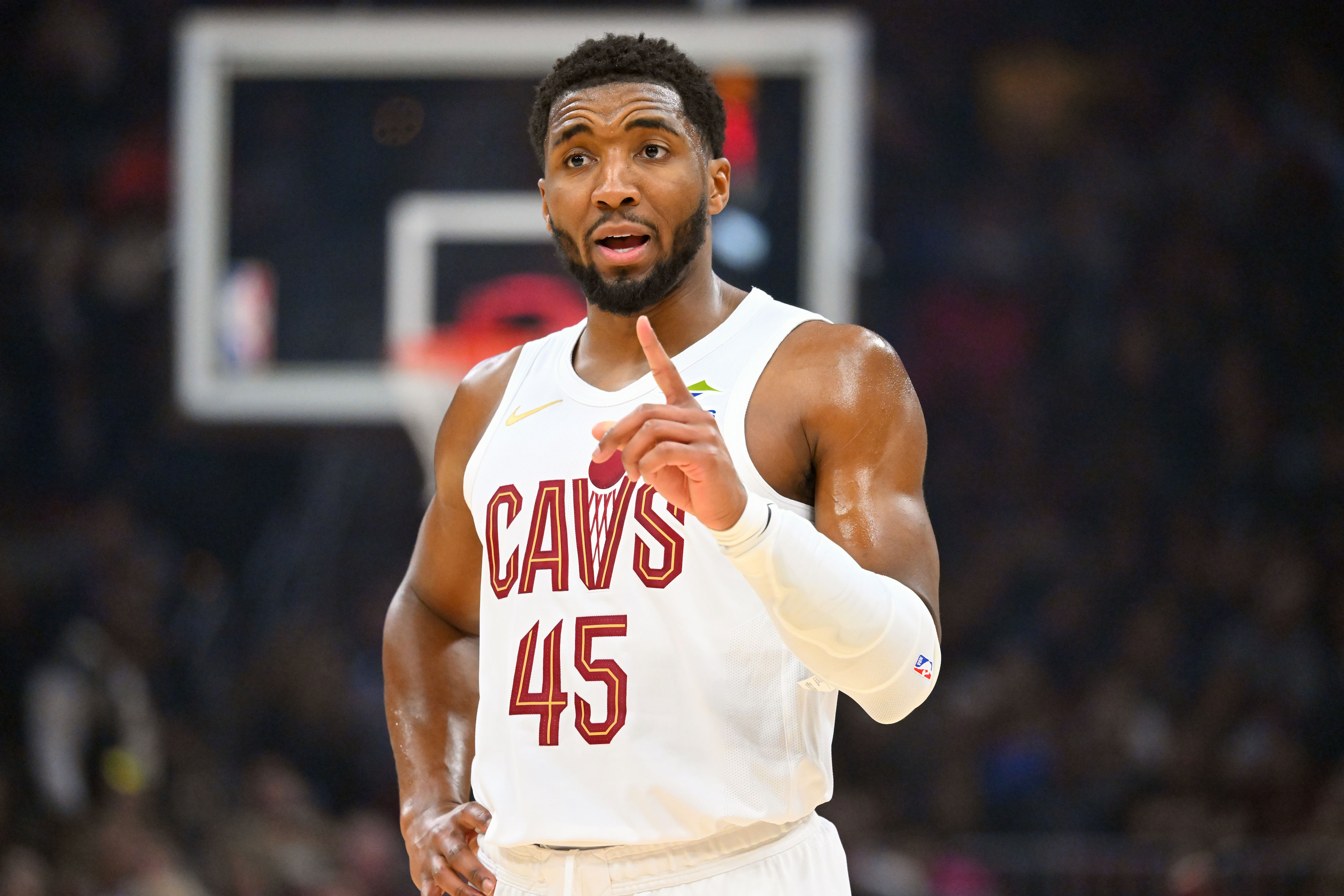 13 stats to explain Cavs 129-113 win over Suns