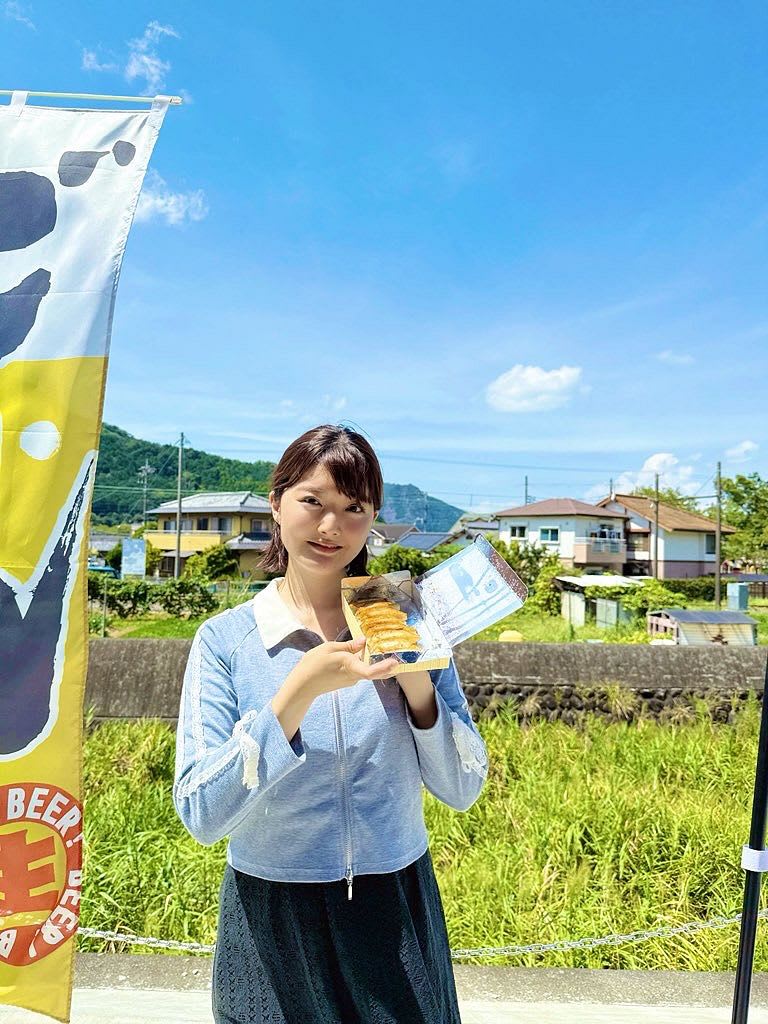 「お母さん芸能人レベル!」内田有紀〝20歳差の妹〟公表で話題...〝父＆母顔出し〟公開の澪奈に反響続々「有紀ちゃん妹が生まれたとき嬉しそうに ...
