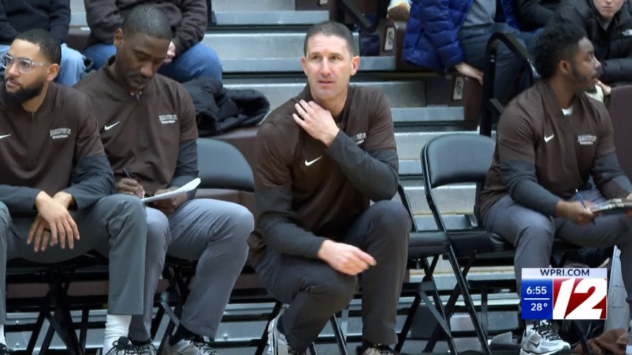 Lewis scores season-high 19 as Brown wraps non-conference play with win ...