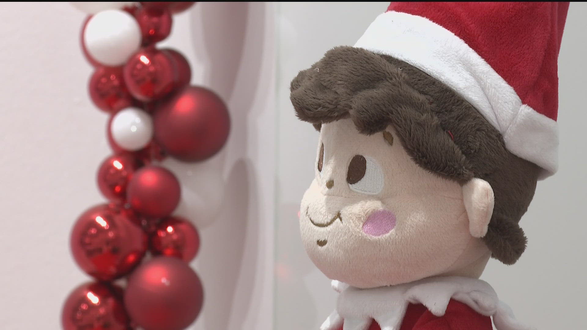 Nonprofit gives to special education teachers during holidays