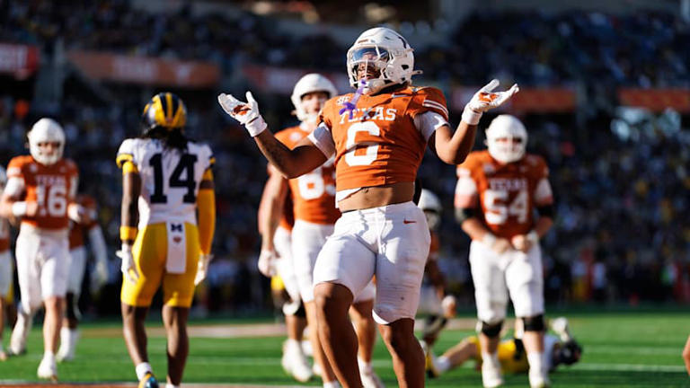 Texas Longhorns RB stuns Michigan with dominant performance in Citrus Bowl