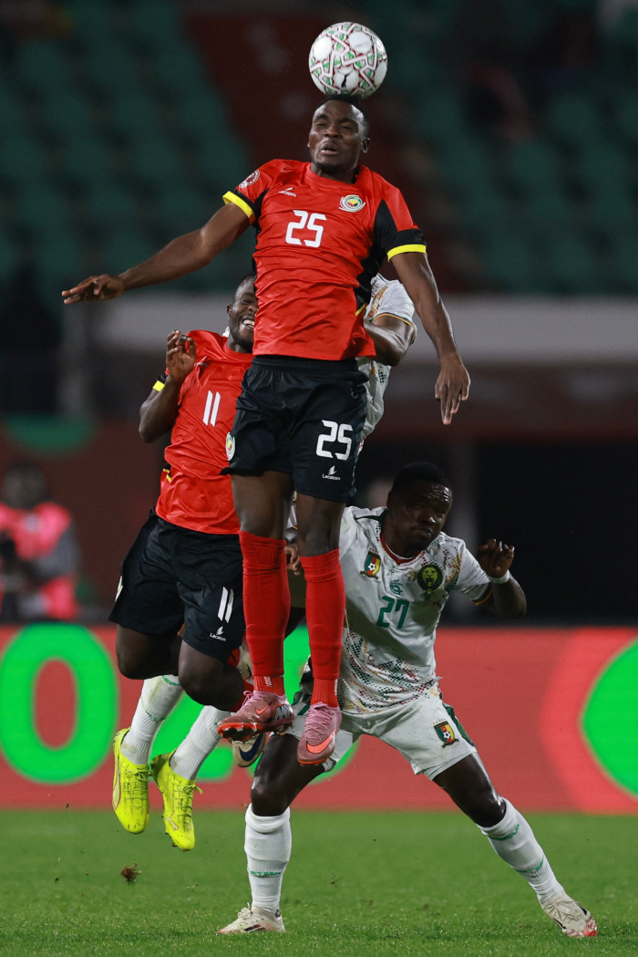 Two points also passed the group stage dramatically, and all 16 teams ...