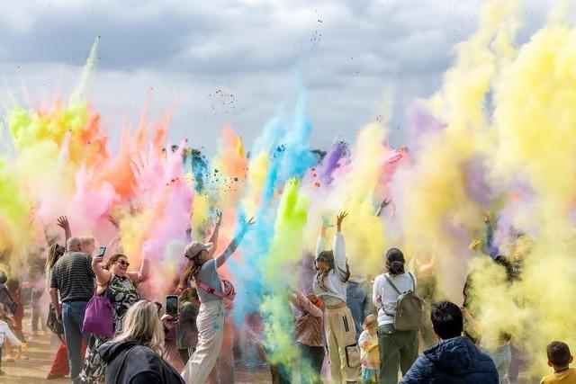 The Peterborough Telegraph review of the year: May and June - VE Day ...