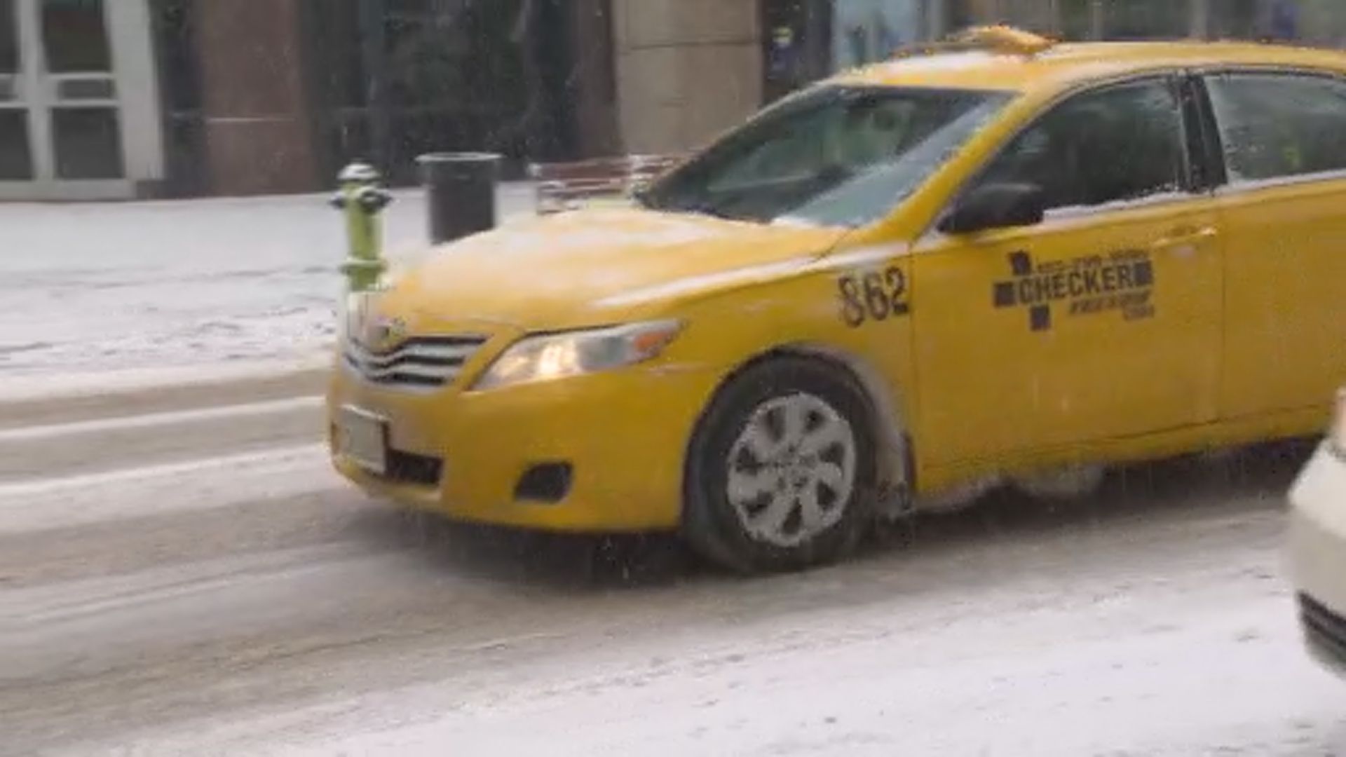 Calgary taxi driver helps deliver baby during winter storm