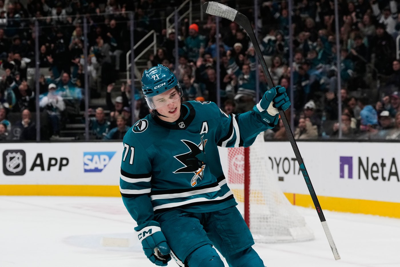 Wennberg has goal and assist against former team as Sharks beat Blue ...