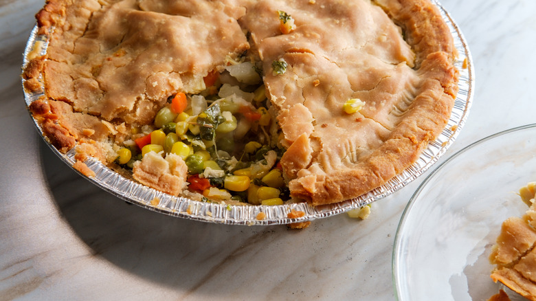 This forgotten fast food chain's frozen chicken pot pie is a grocery ...