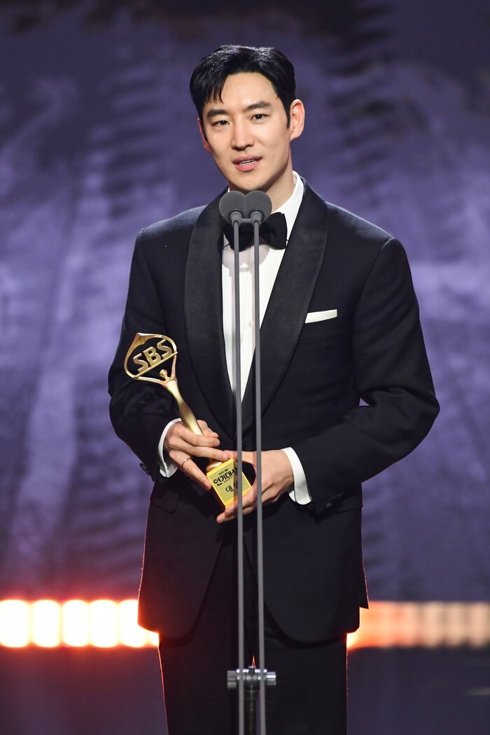 S Korean actor Lee Je-hoon