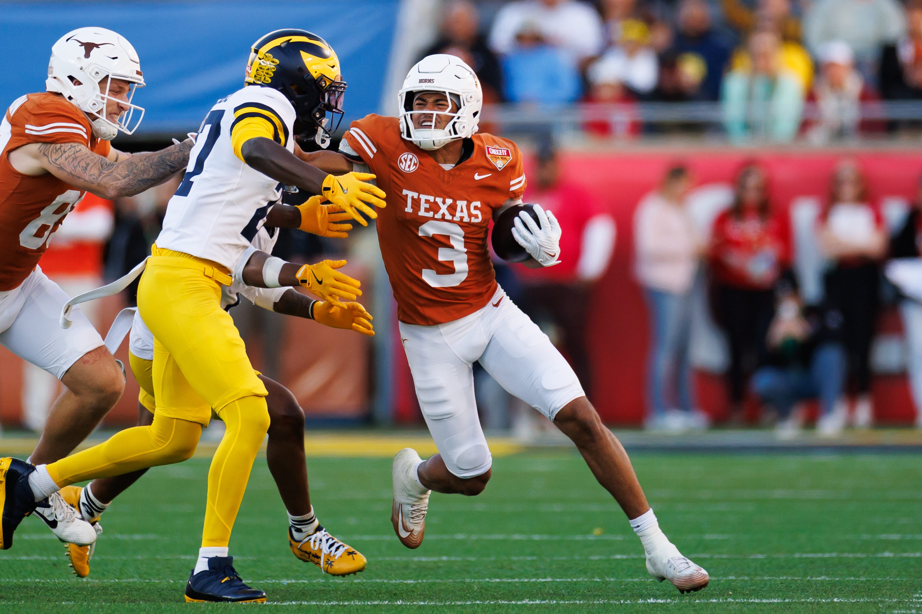 Longhorns WR Emmett Mosley V plans to stay in Austin for 2026 season