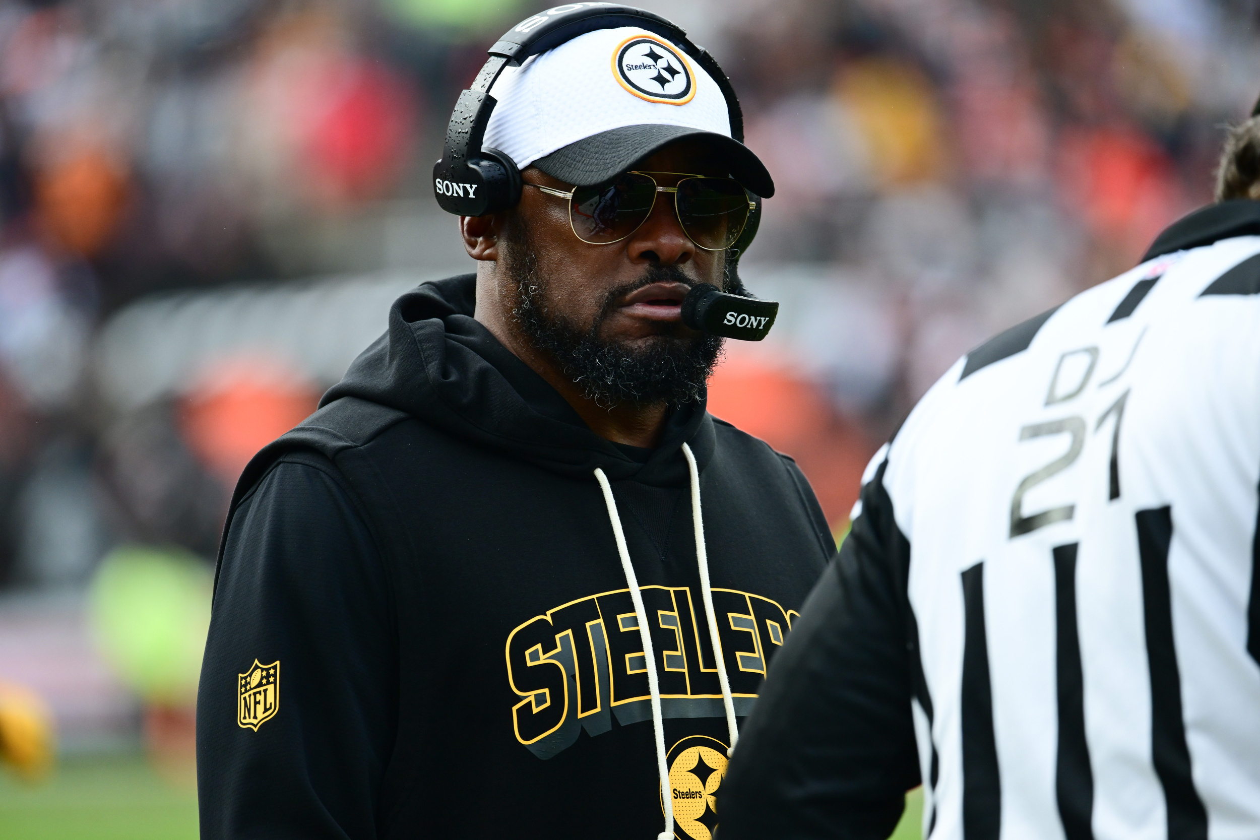 Steelers fans get powerful message as outcome of Sunday's clash with ...