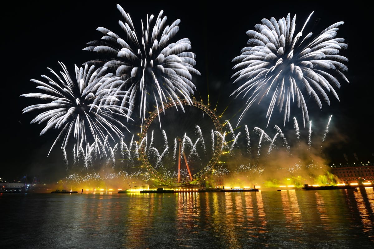 London rings in new year with spectacular fireworks display