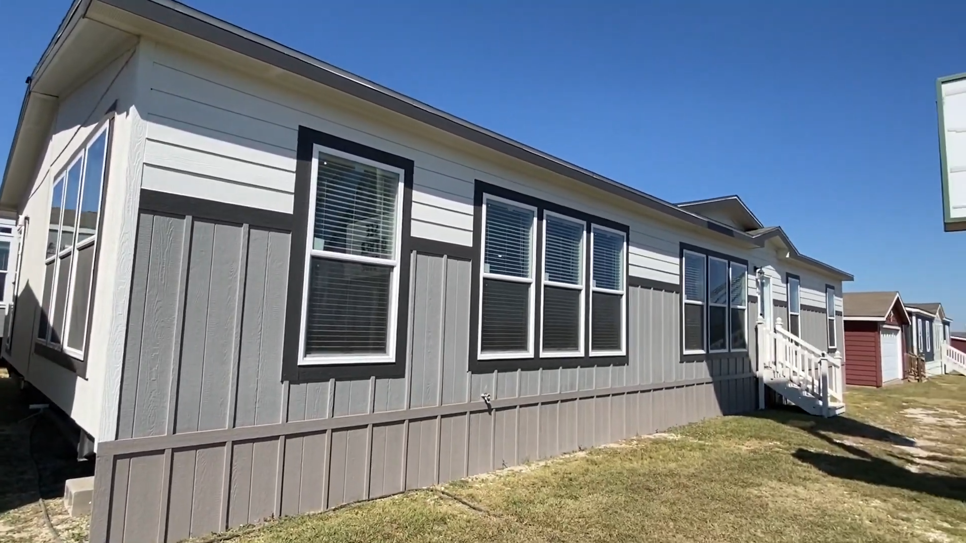 Haven 6363 by Oak Creek Homes | 3/4 bed, 2 bath mobile house tour