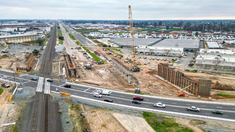 Best-read: Pillar mystery; Fresno police corruption alleged; High-speed ...