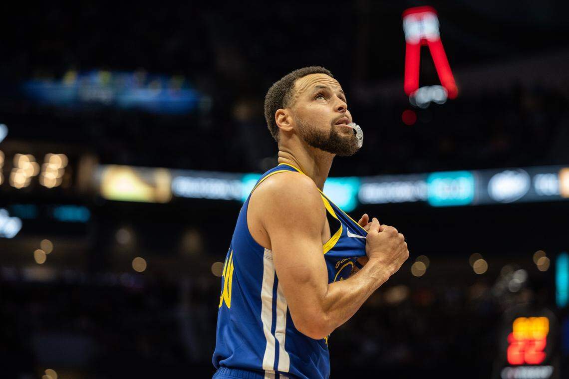 Steph Curry's latest journey: Exit 30 and a Golden State win