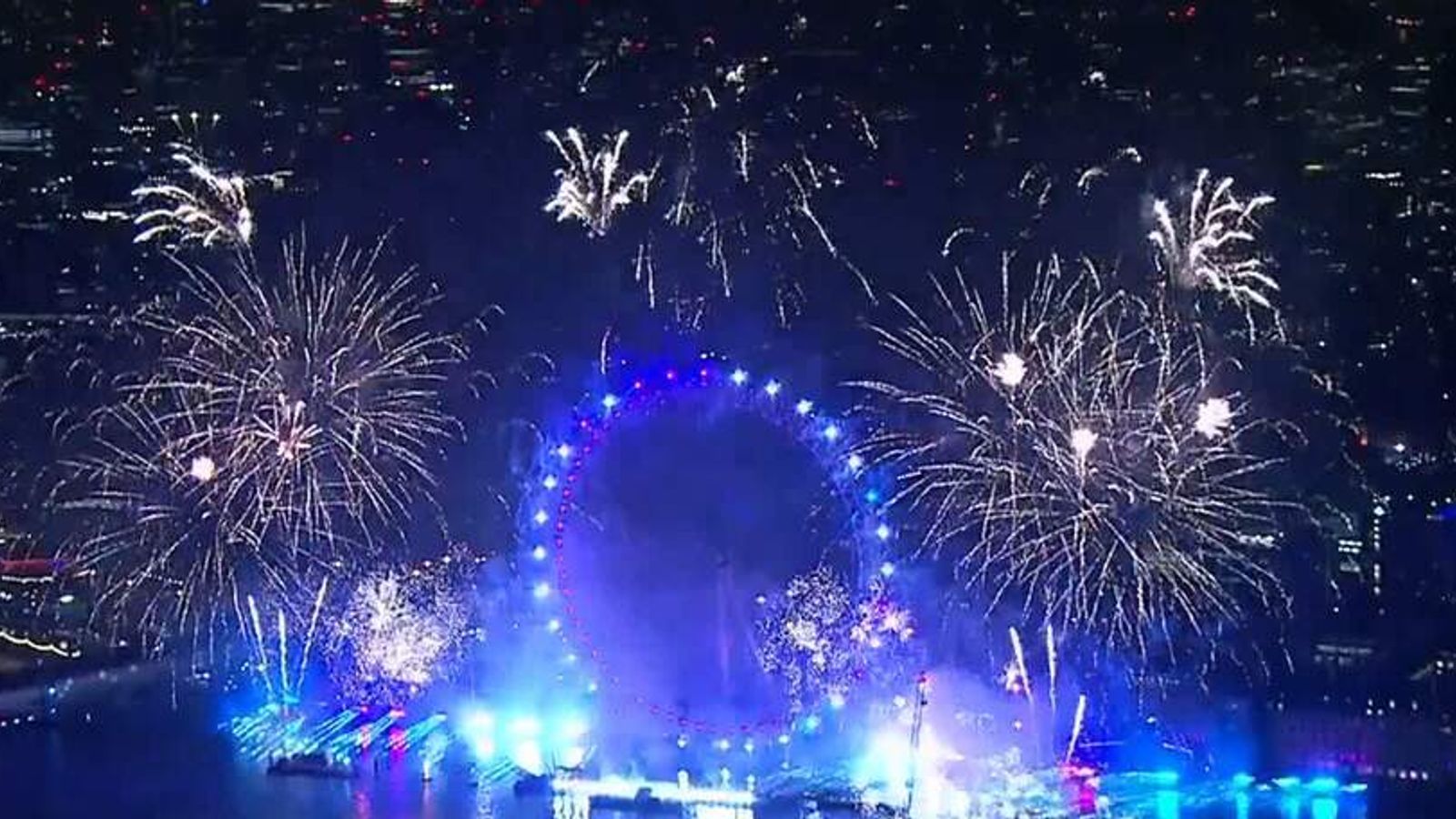 Relive London's 2026 fireworks
