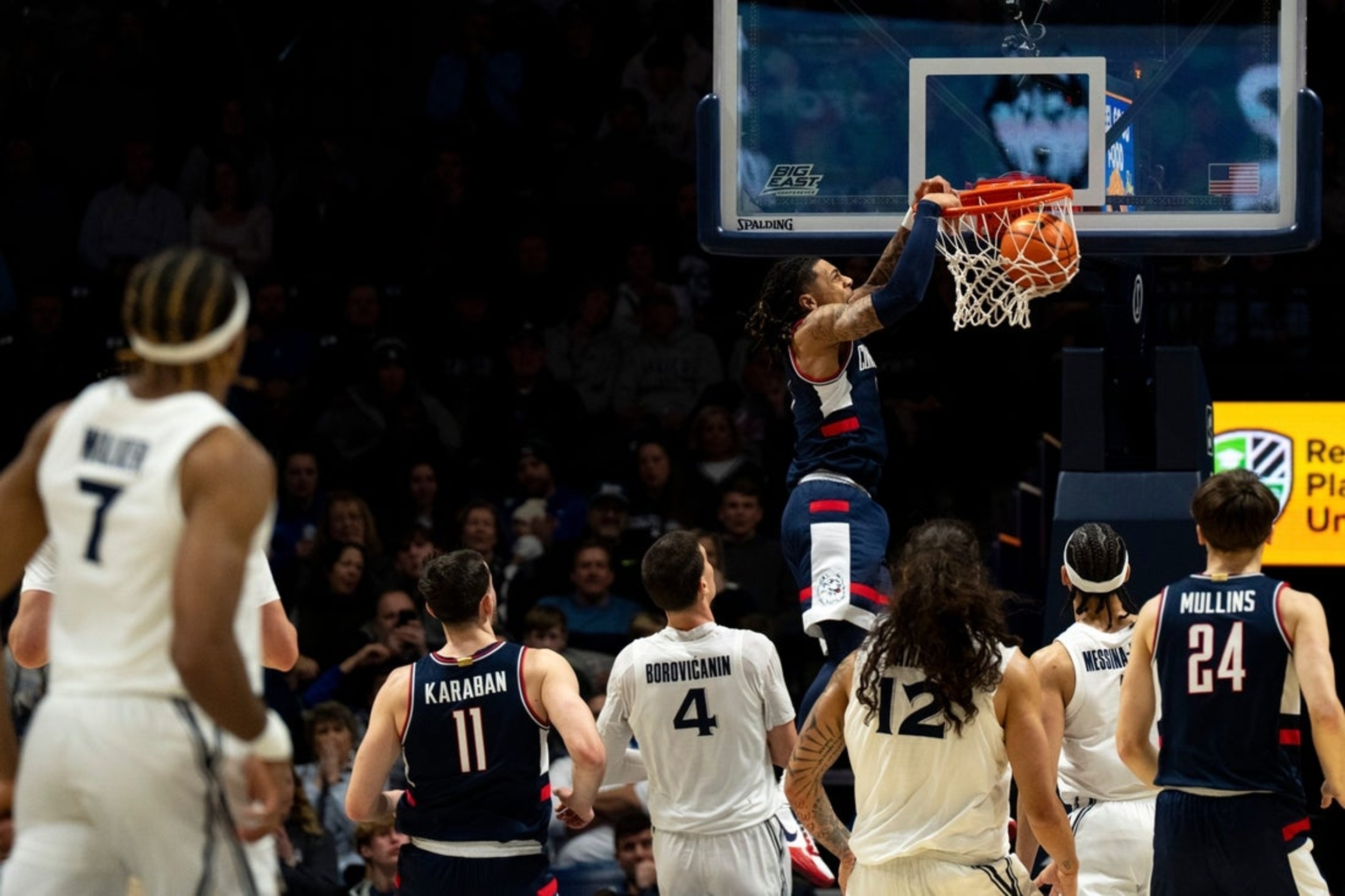 Alex Karaban helps No. 4 UConn rout Xavier