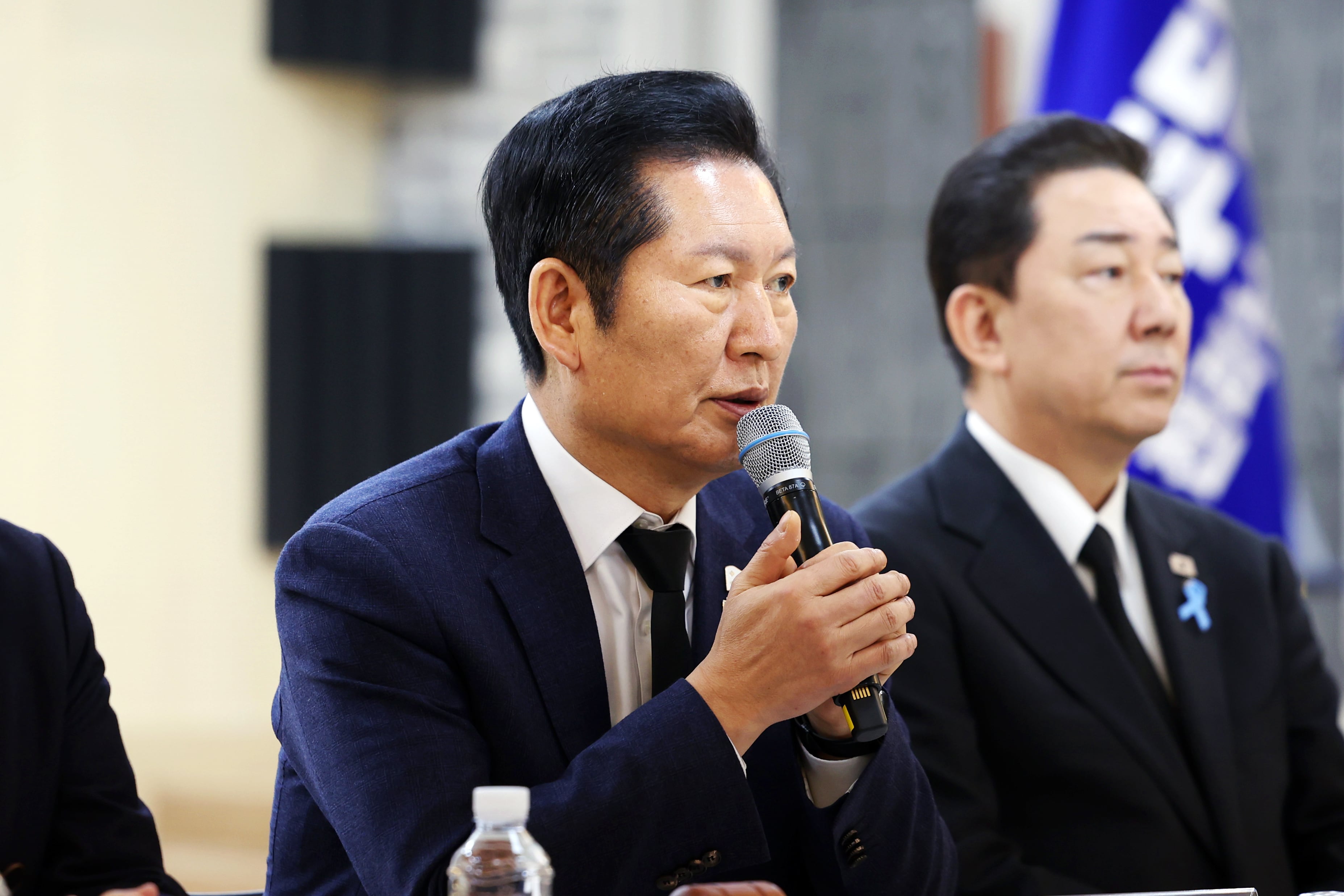 Jung Chung-rae orders ethics probe into Kim Byung-kee