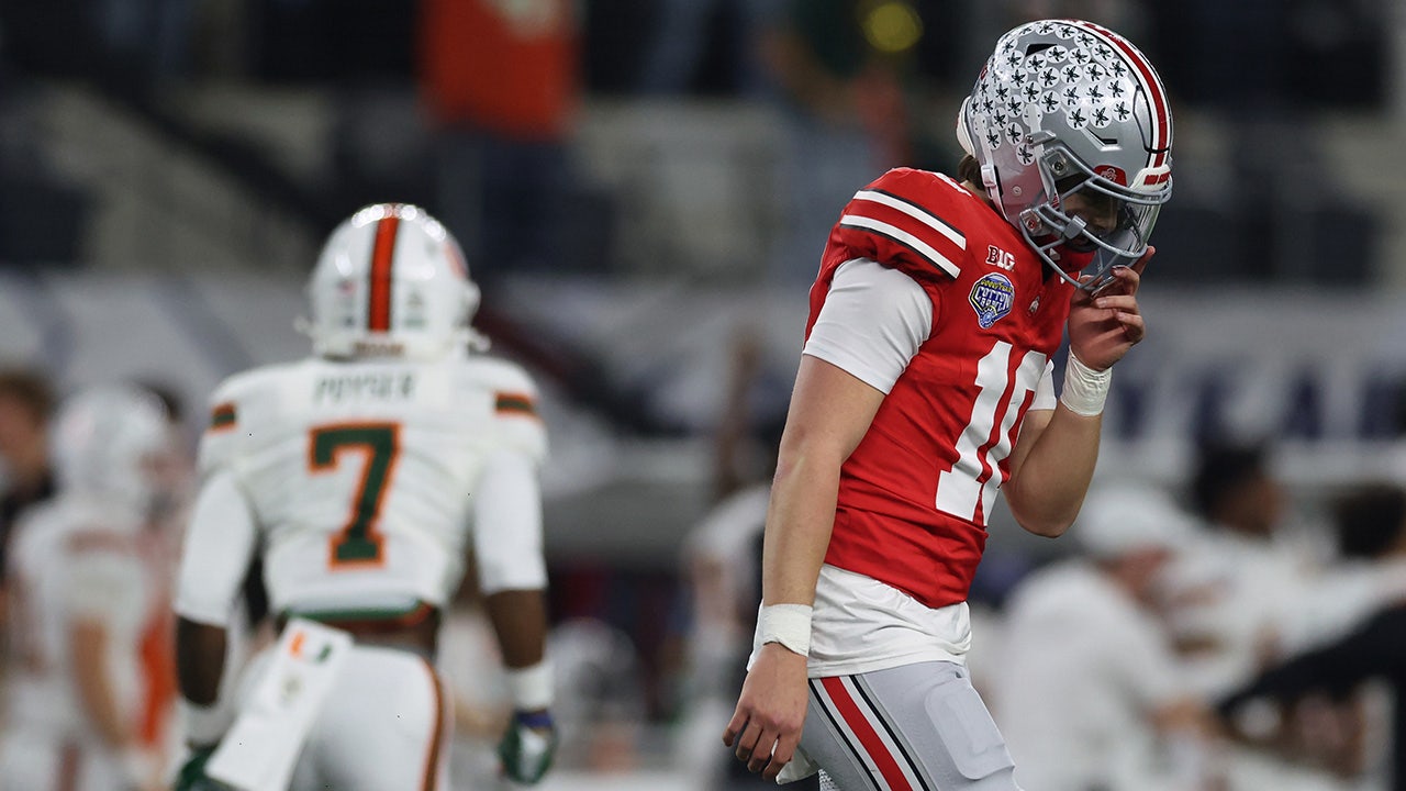 College football fans sound off on ESPN score bug during Ohio State ...