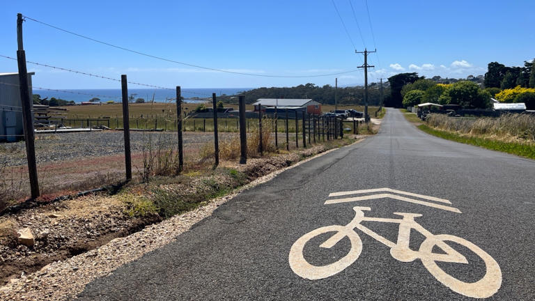 Boy, 15, dies in e-bike crash in Tasmania's north on New Year's Eve
