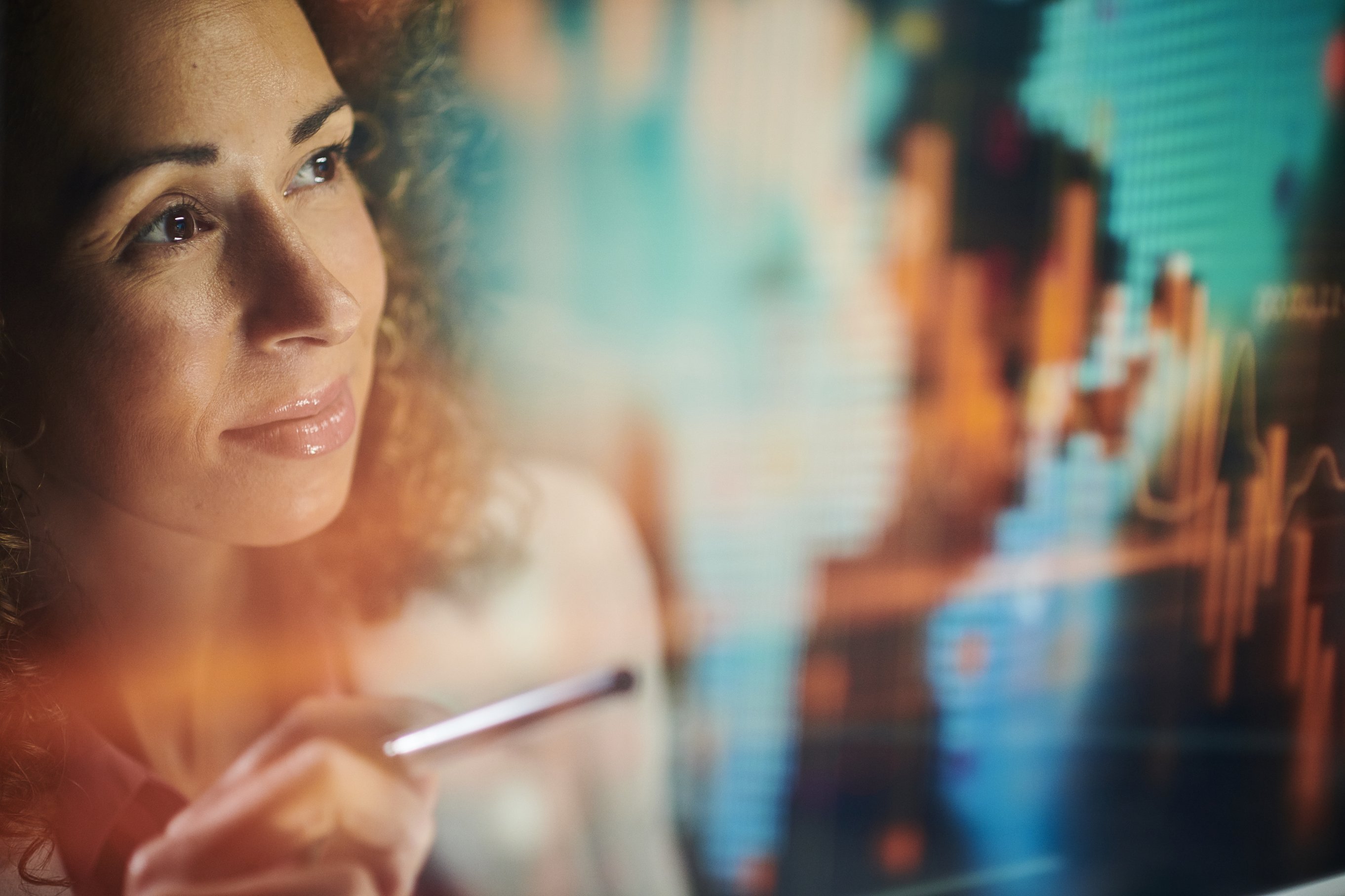 Where will Fluor Corporation (FLR) stock be in 1 year?